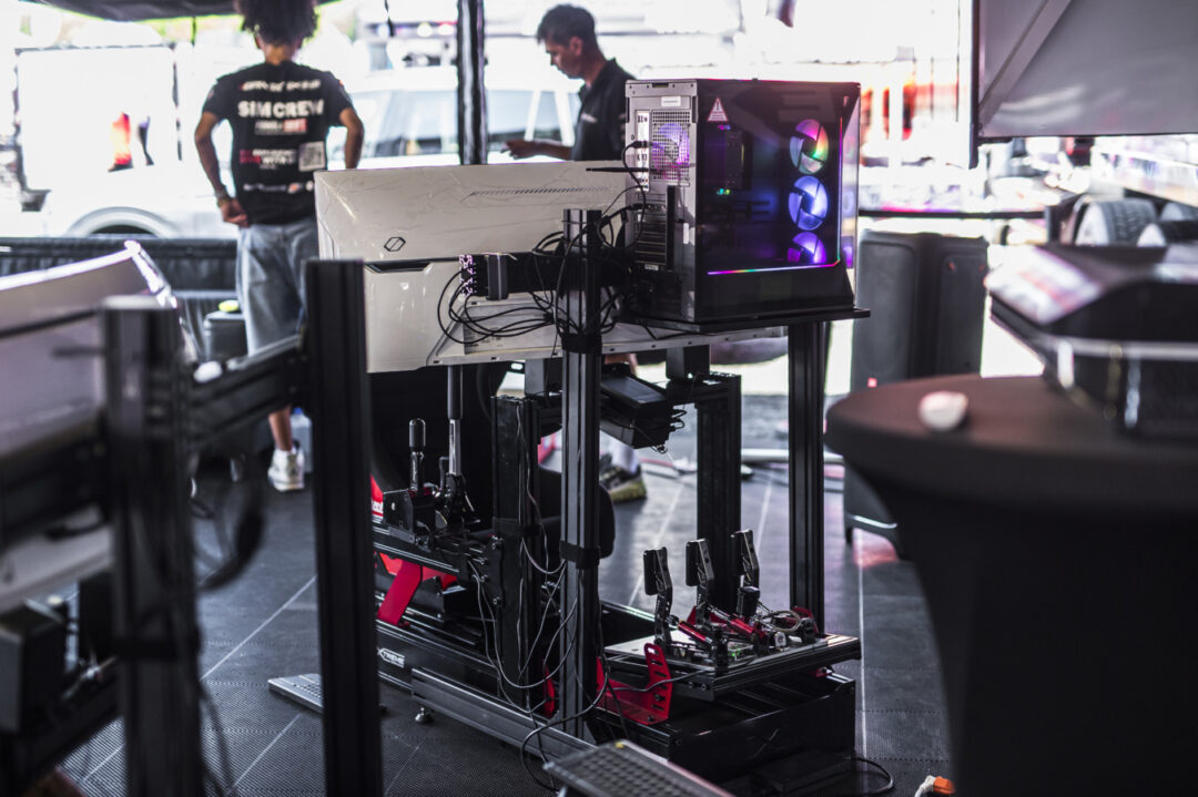 ESR AX160 Full Turn Key Racing Simulator - Drifting - Function Factory ...